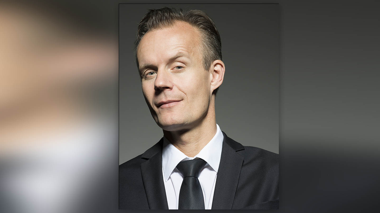 KUK bringt Kabarettist Max Uthoff ins PZ - Mein Kierspe