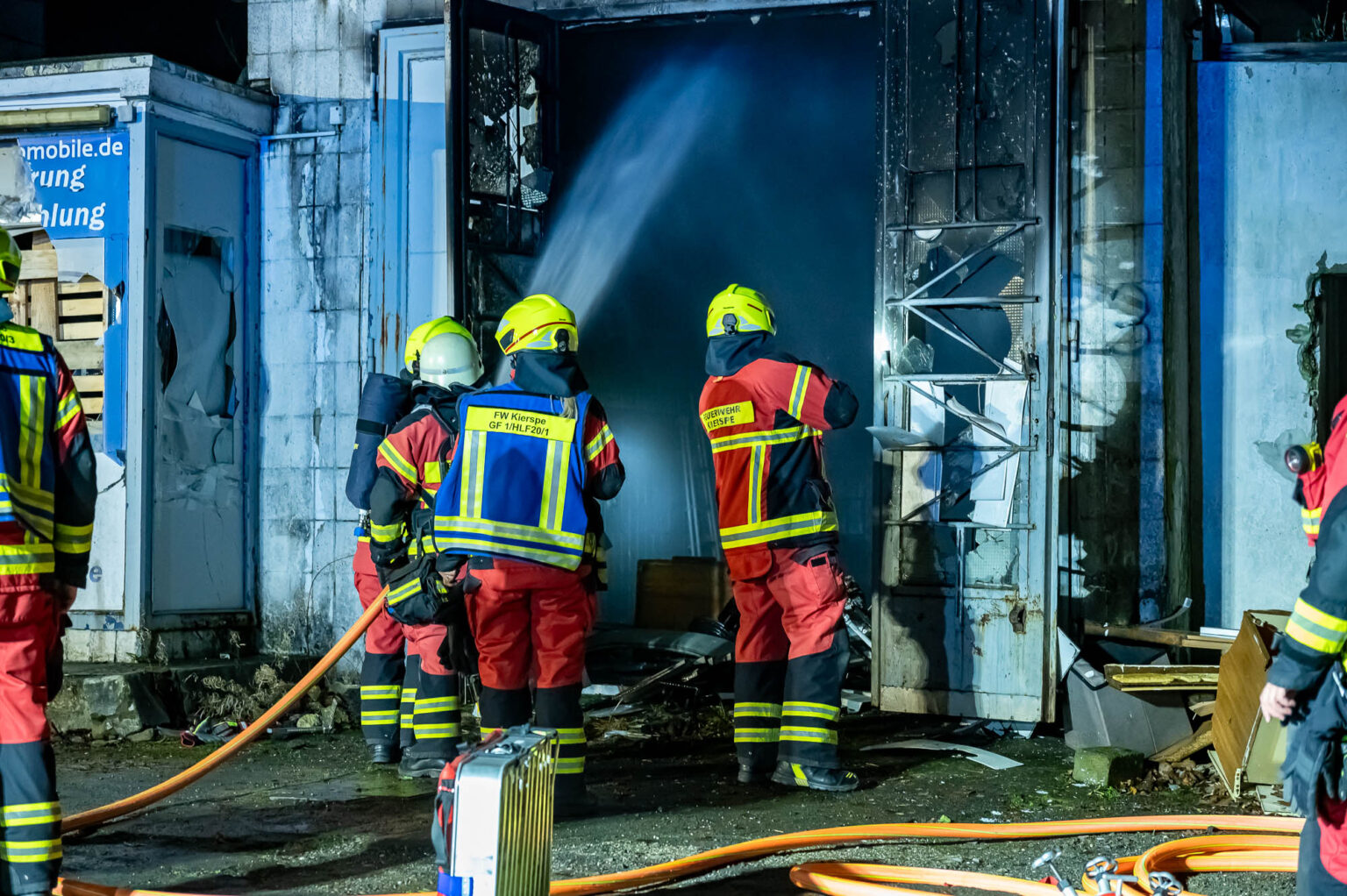Kiersper Wehr löscht Brand in Ruine - Mein Kierspe
