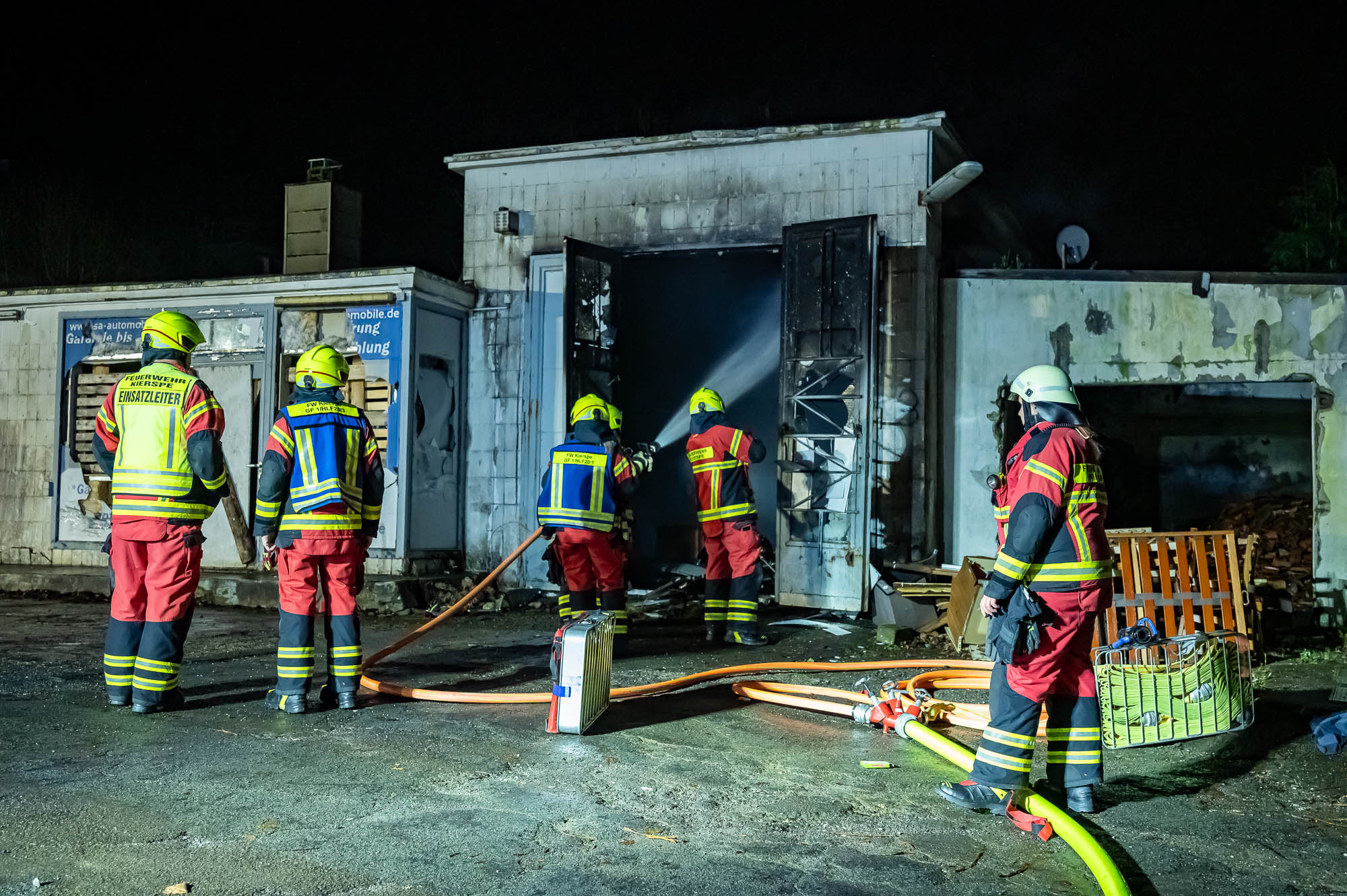 Kiersper Wehr löscht Brand in Ruine - Mein Kierspe
